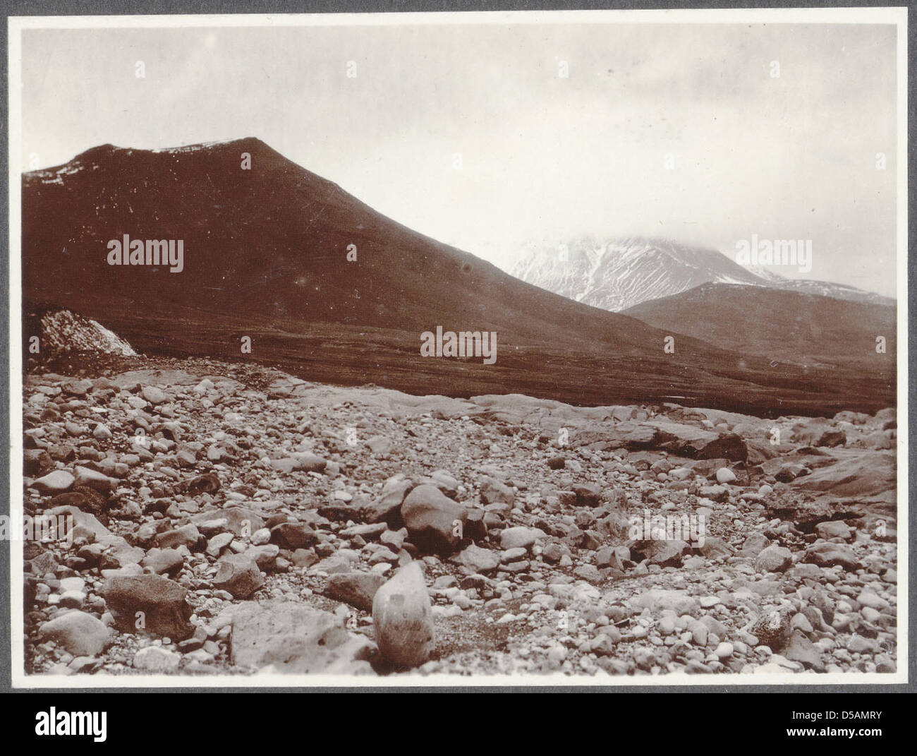 Value 1923432 glaciers rock snaefellnordurmulasyslaiceland hi-res stock ...