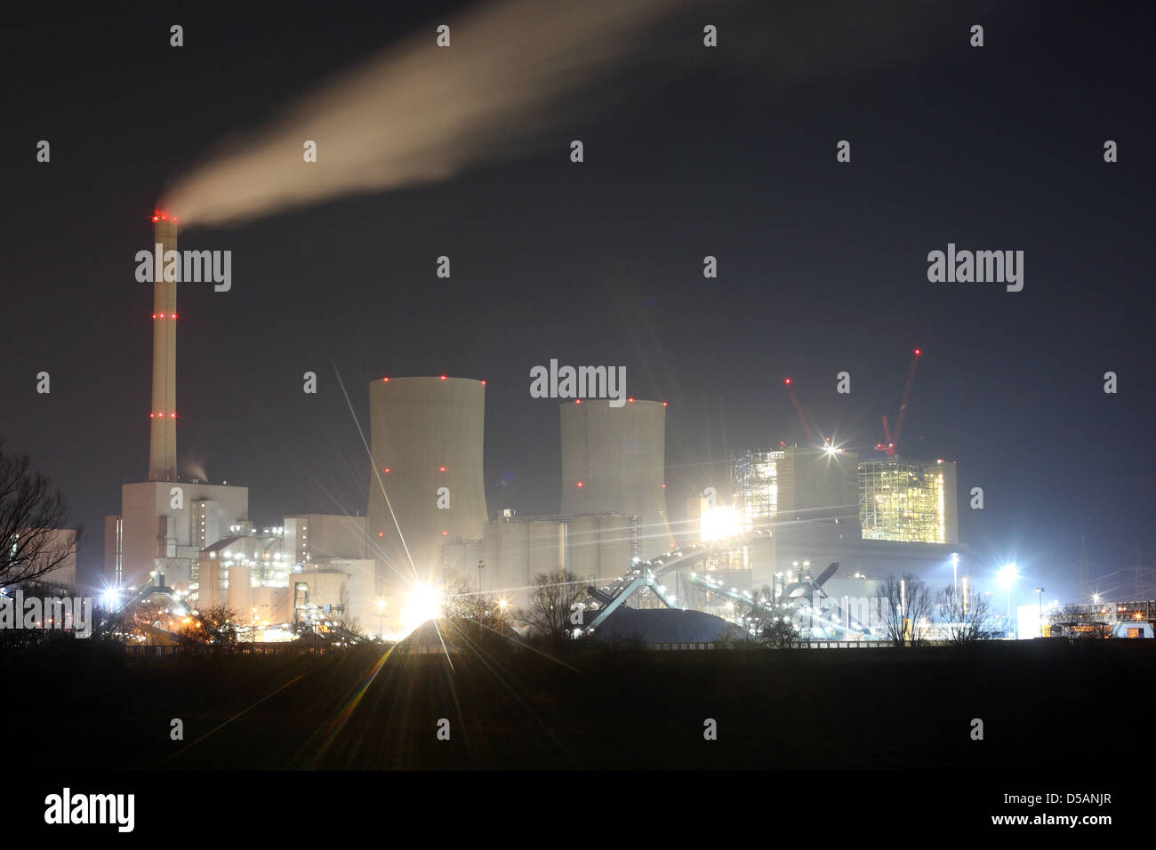 A former nuclear power plant thtr hamm hi-res stock photography and ...