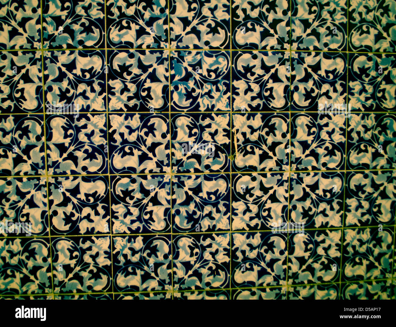 Vintage tiles hi-res stock photography and images - Alamy