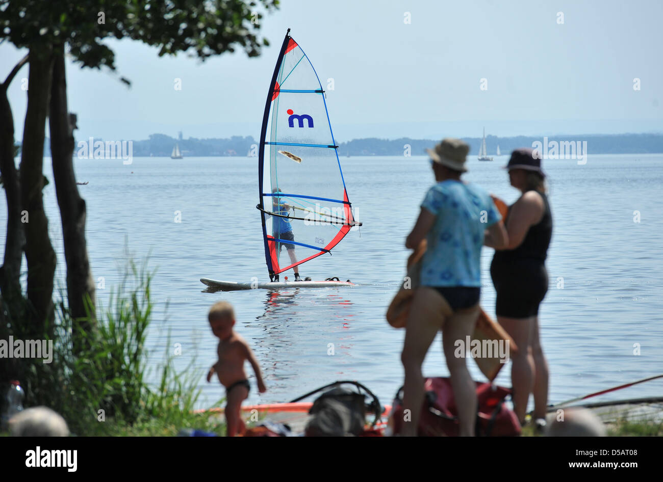 38 degrees hi-res stock photography and images - Alamy