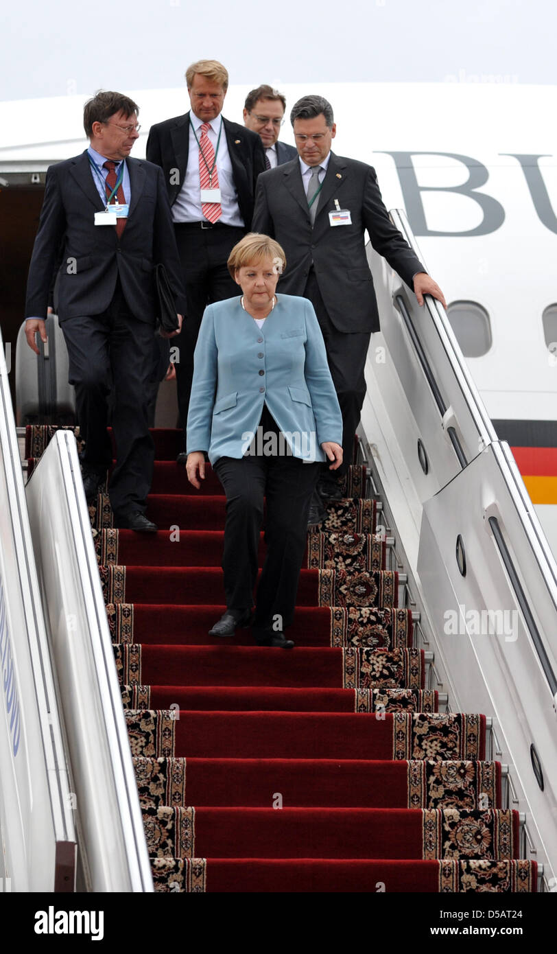 Angela merkel plane hi-res stock photography and images - Alamy