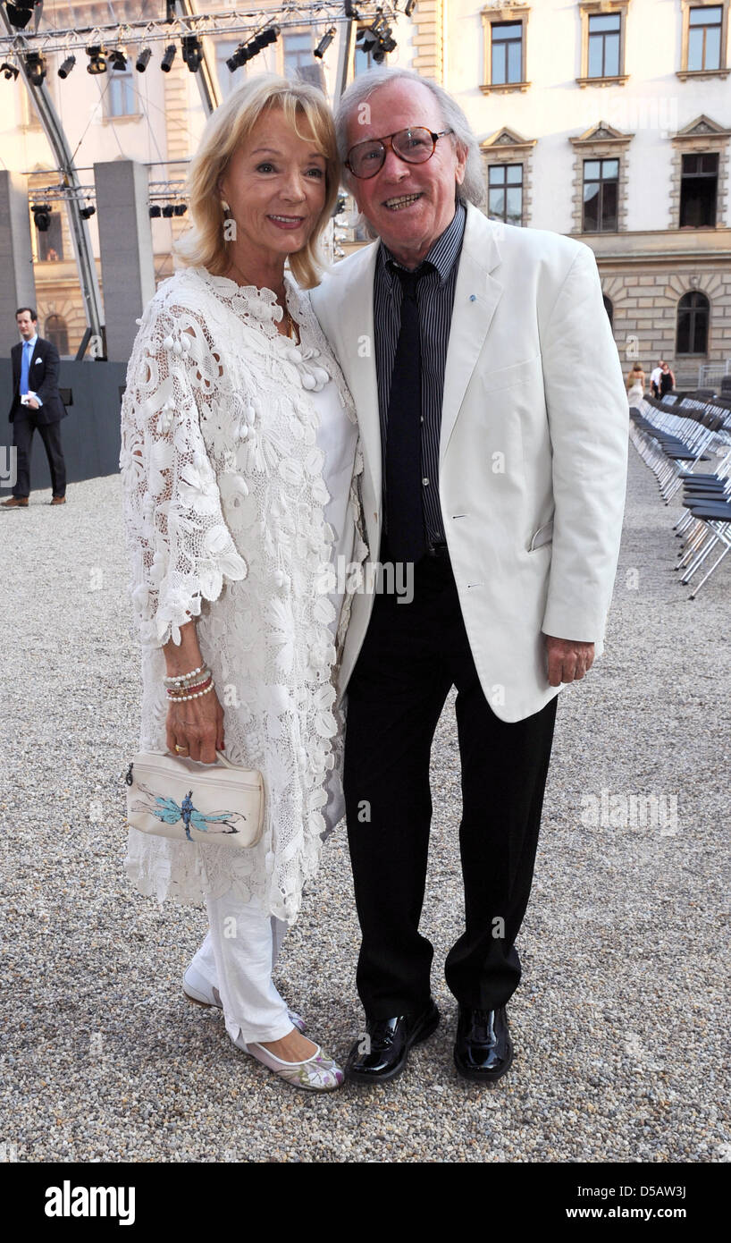 German musician and composer Klaus Doldinger (R) and his wife Inge ...