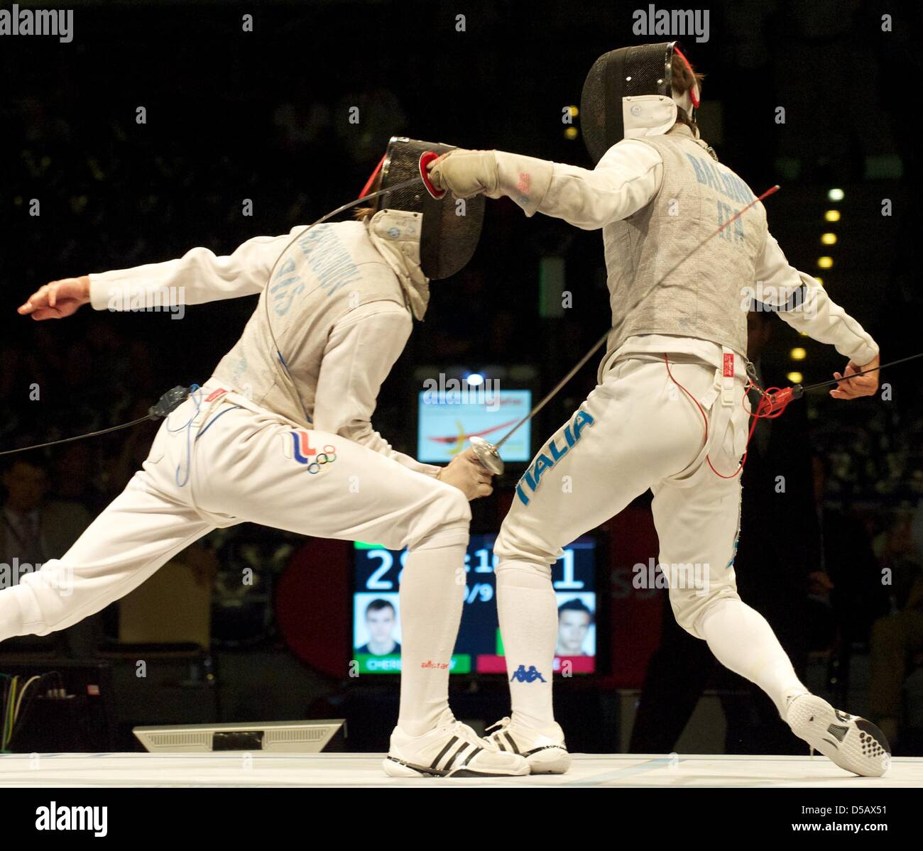 Italy fencing team hi-res stock photography and images - Alamy