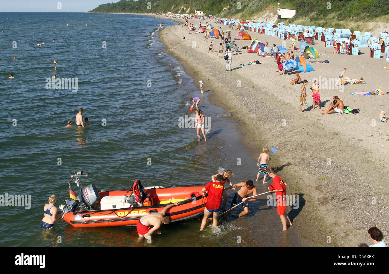 Lifeguards of German Lifeguard Association (DLRG) at the beach of Rerik ...