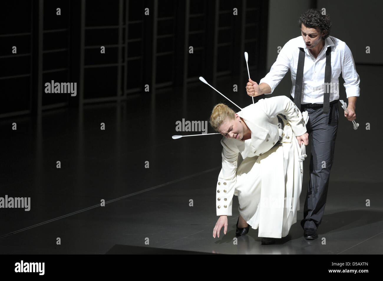 Jonas kaufmann lohengrin annette dasch hi-res stock photography and ...