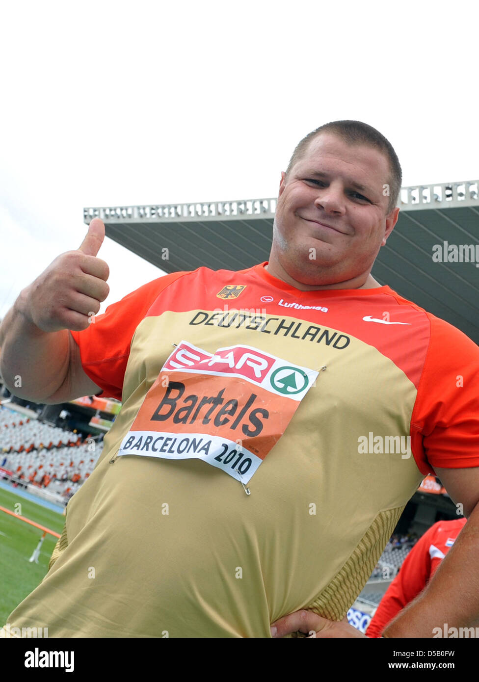 German shot putter Ralf Bartels after his throw at the Olympic stadium ...