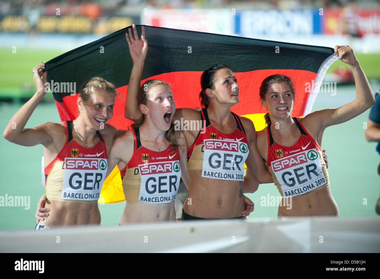 German relay runners Claudia Hoffman, Fabienne Kohlmann, Esther Cremer ...