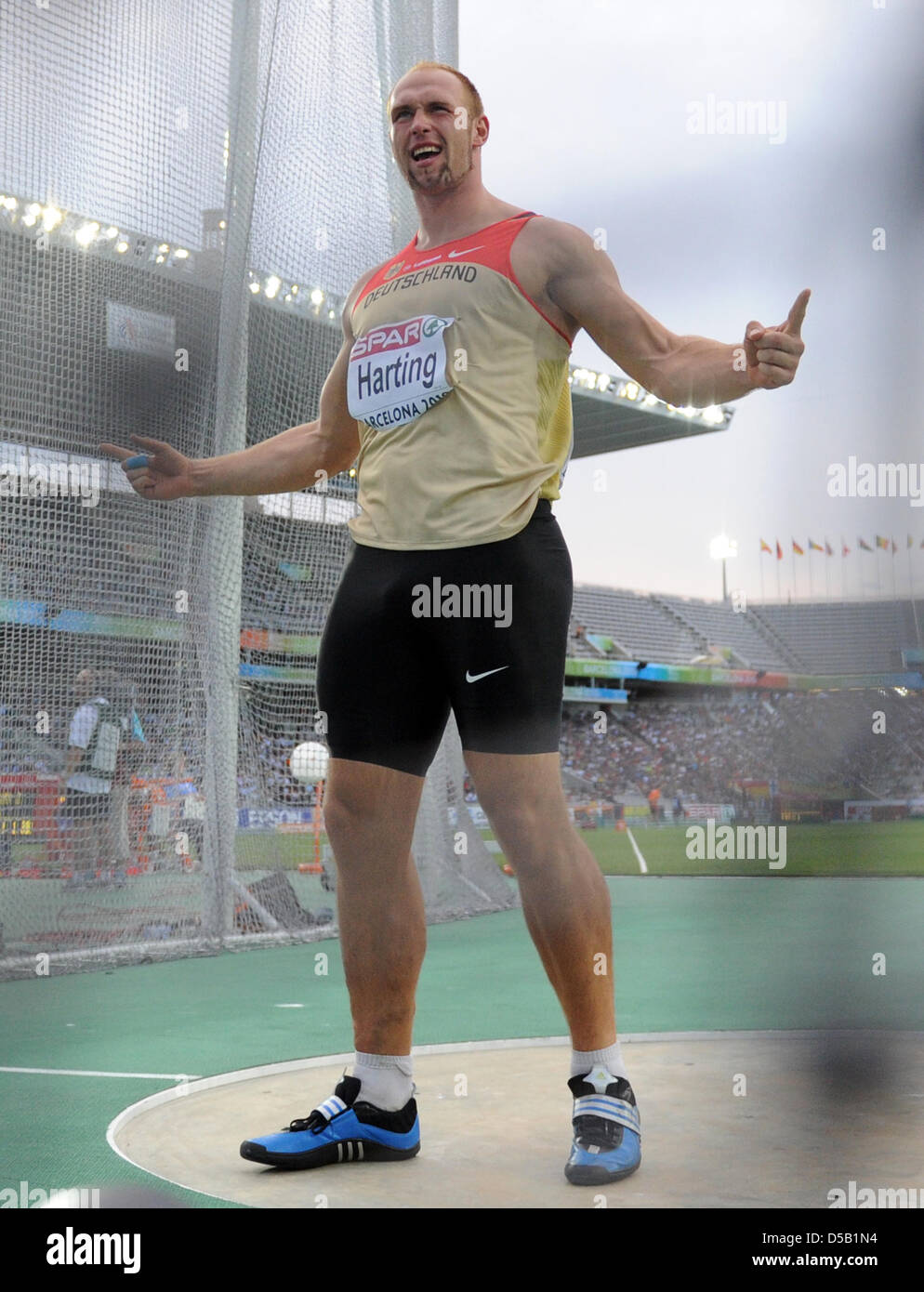 German discus thrower hi-res stock photography and images - Alamy