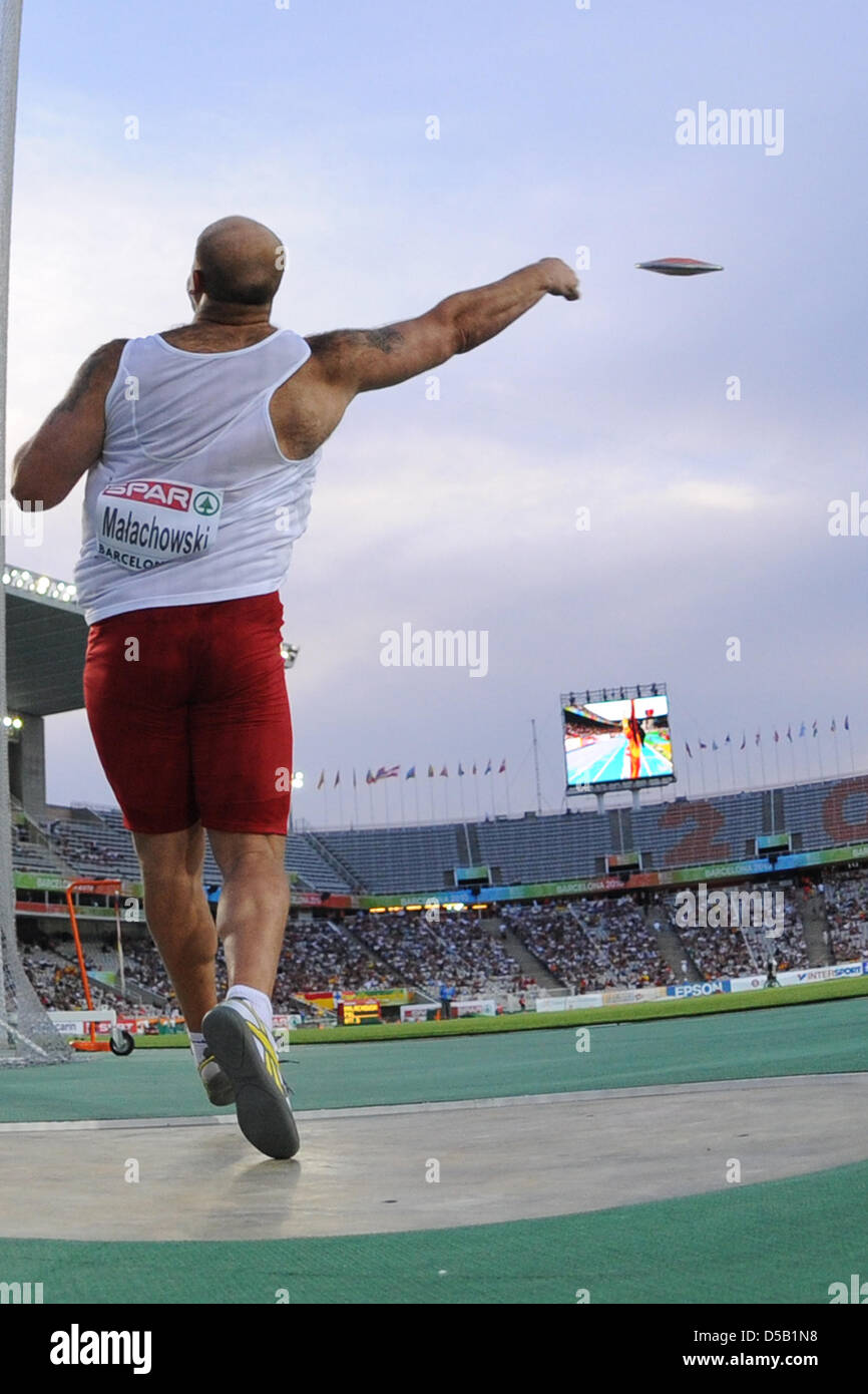 Polish discus thrower Piotr Malachowski throws at the European ...