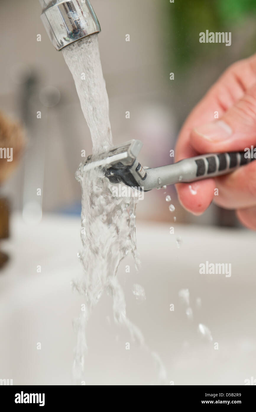 Cold water shaving hi-res stock photography and images - Alamy