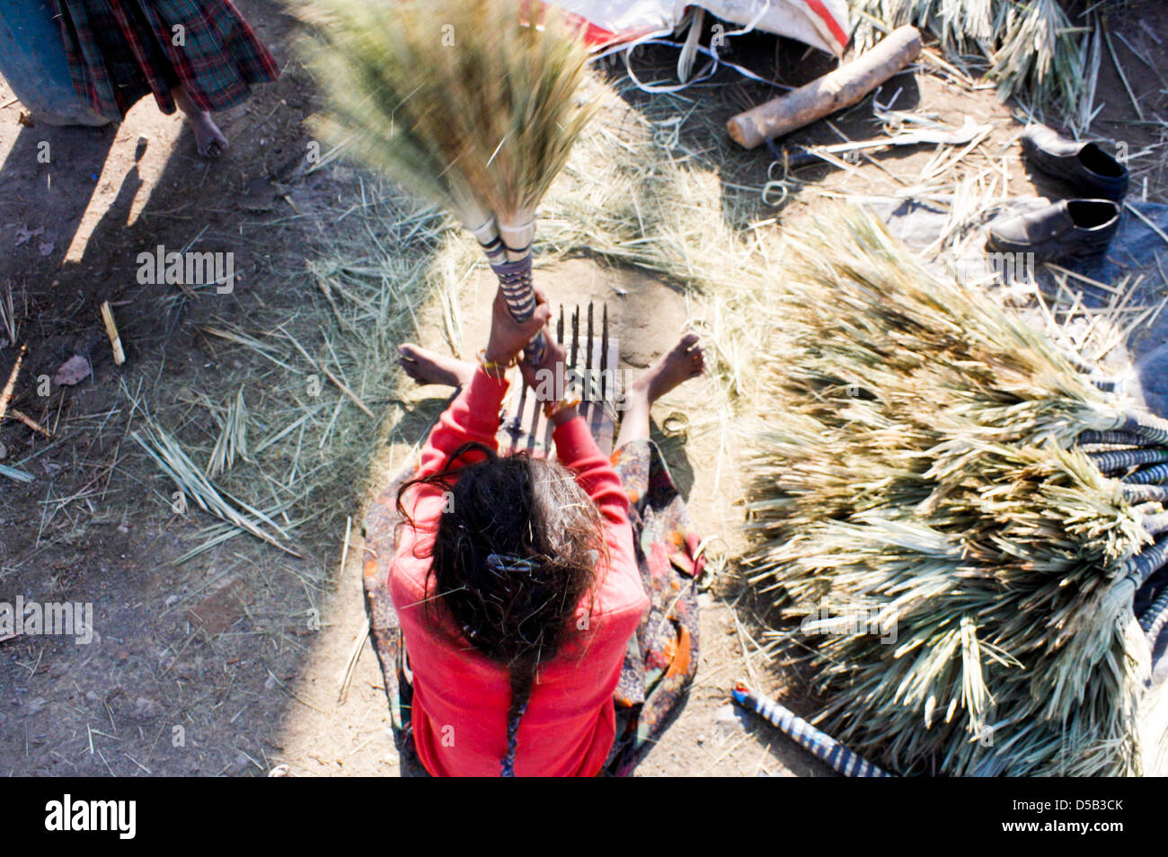 Indian slum dweller hi-res stock photography and images - Alamy