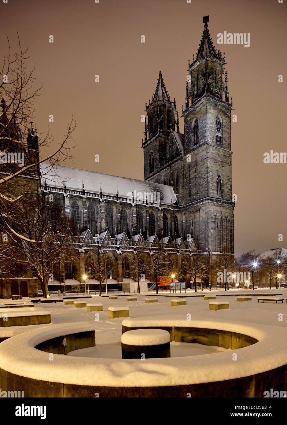 The snow covered cathedral Sankt Mauritius and Sankt Katharina pictured ...