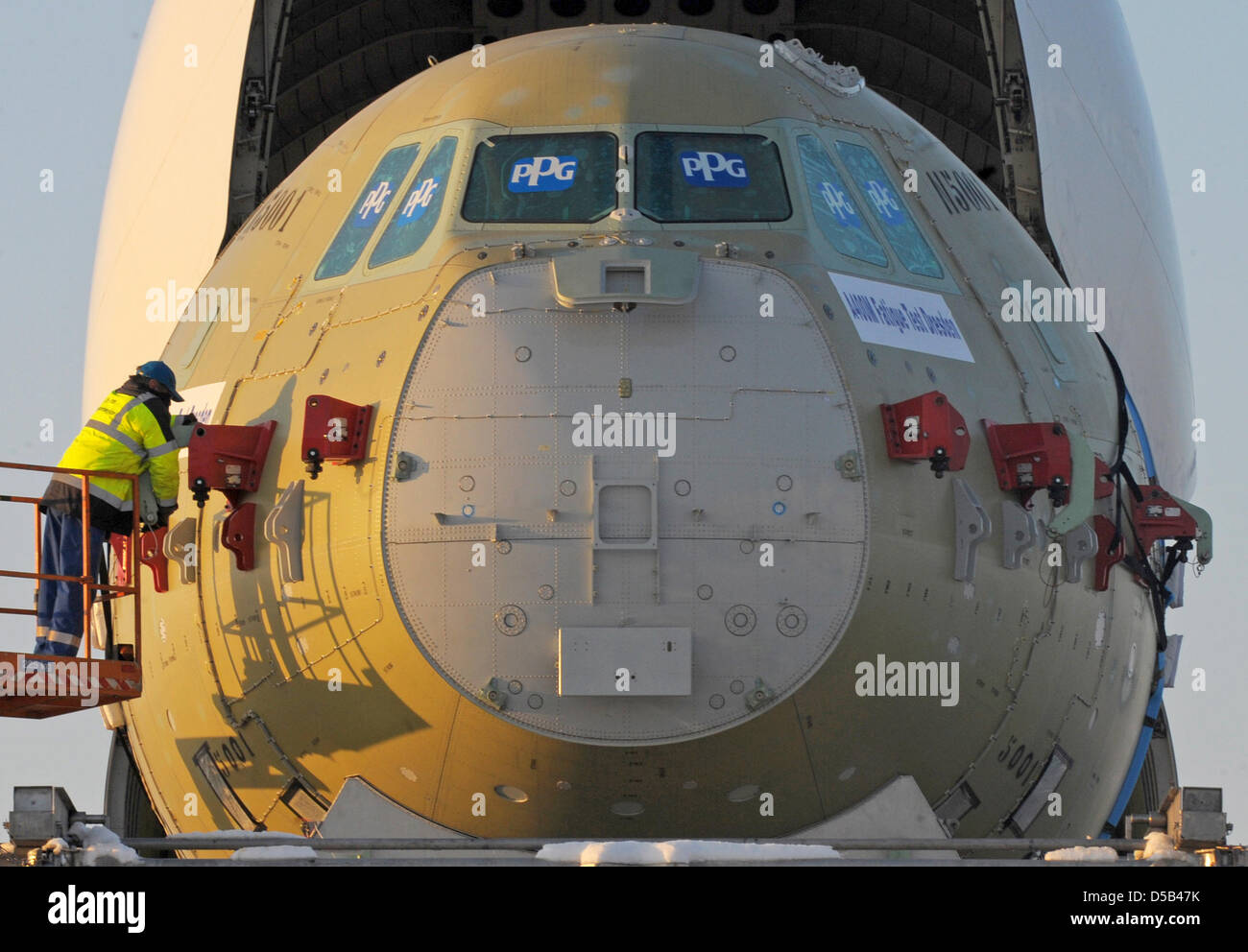 Airbus a400m cockpit hi-res stock photography and images - Alamy