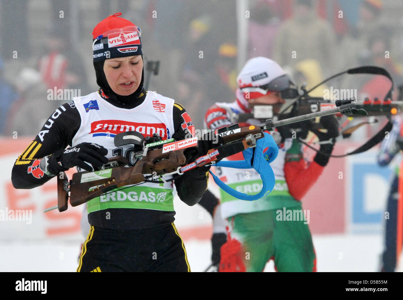 Magdalena Neuner Shooting