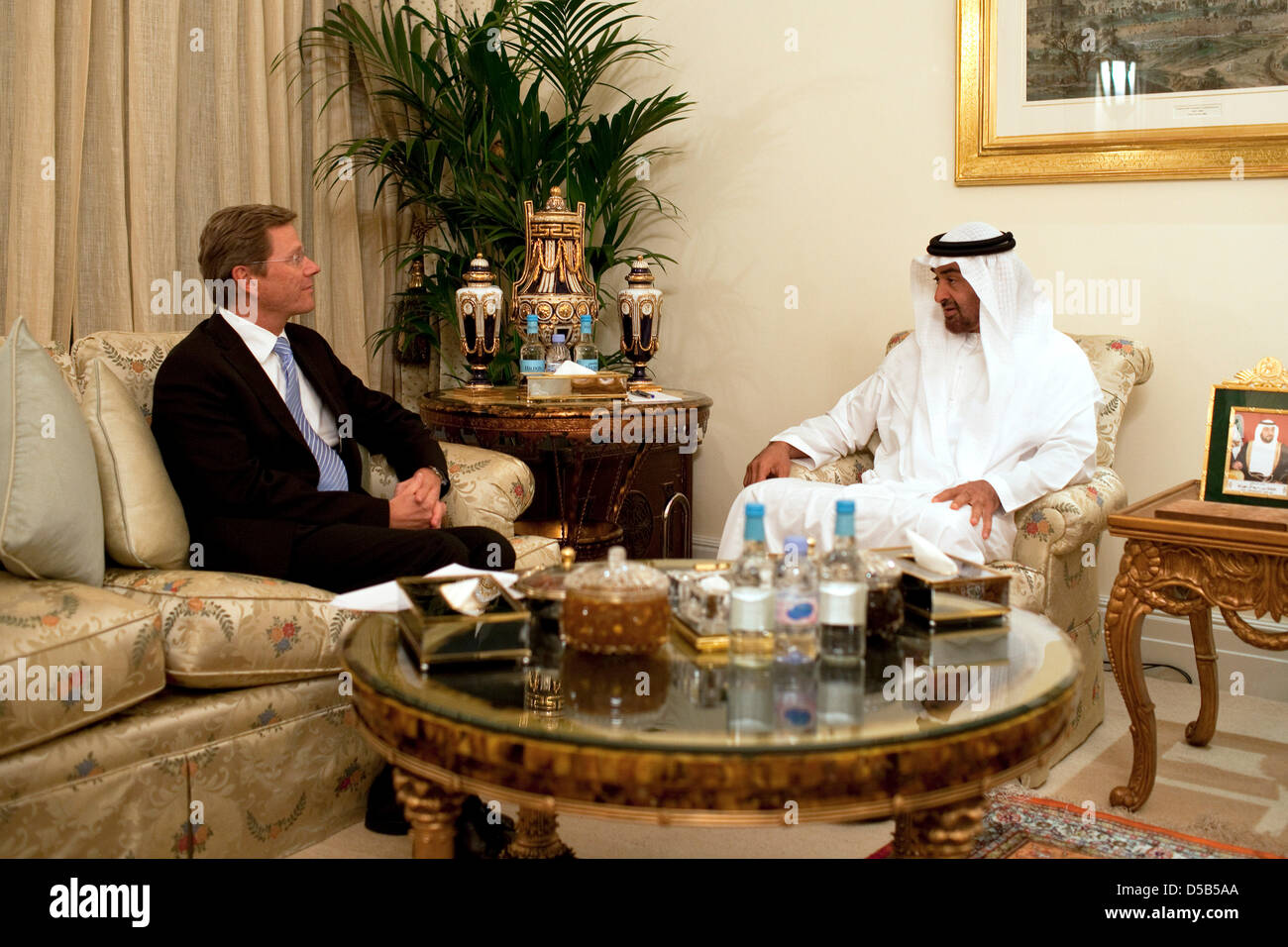 German Foreign Minister Guido Westerwelle (L) and Abu Dhabi's Crown ...