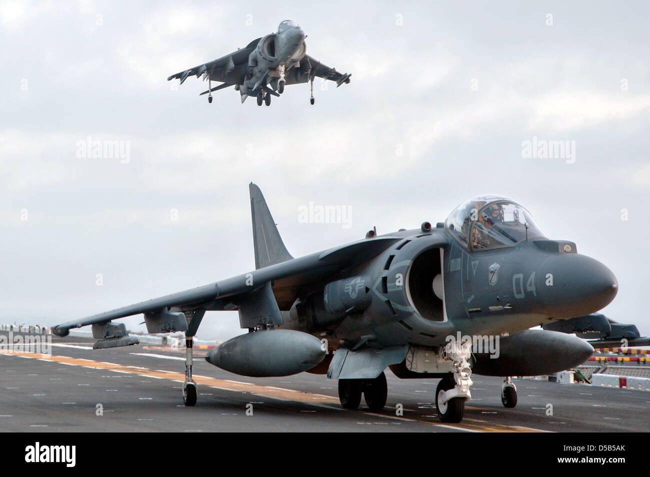 Harrier jet on naval aircraft hi-res stock photography and images - Alamy