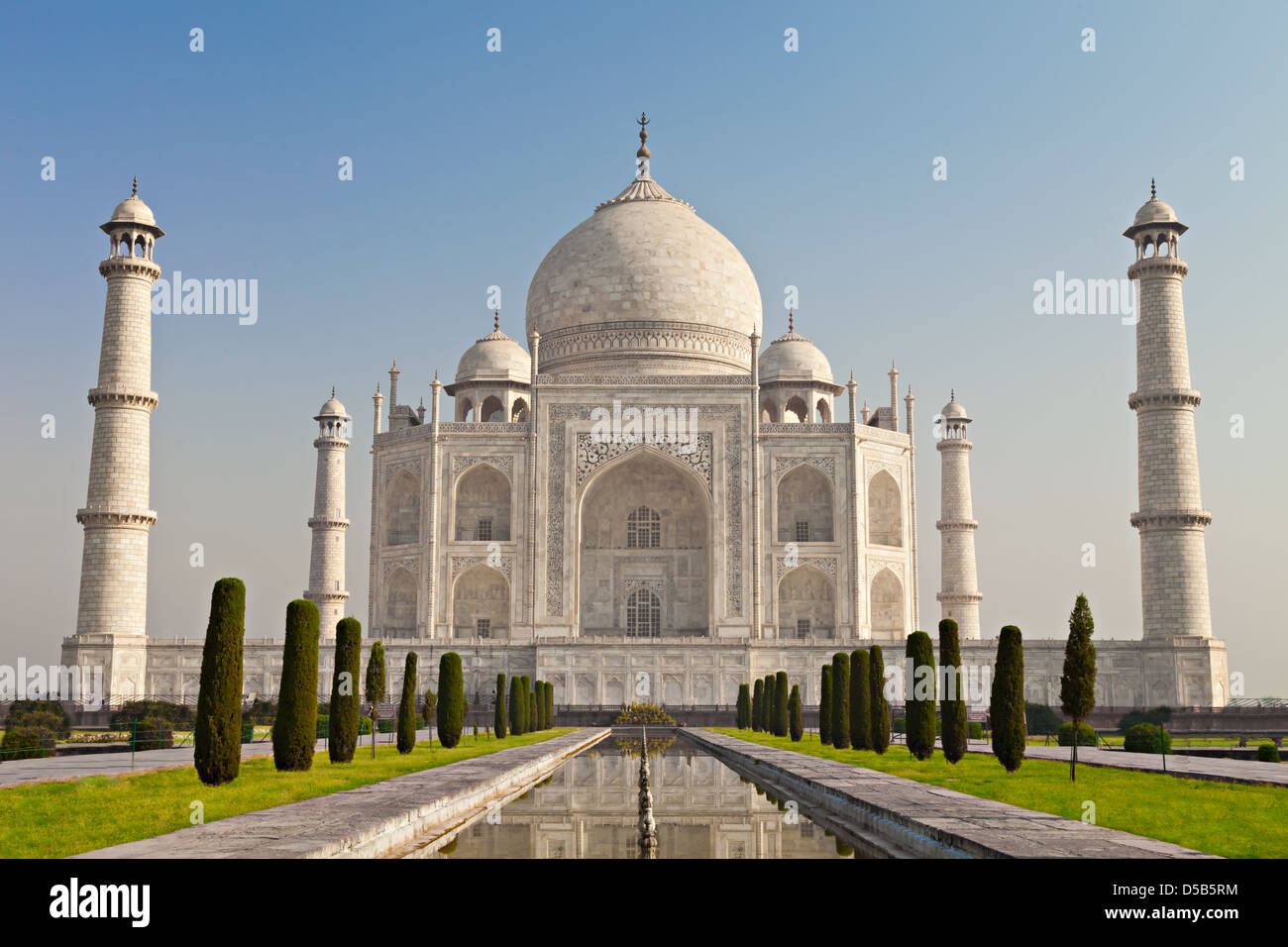 Taj Mahal in sunrise light, Agra, India Stock Photo - Alamy