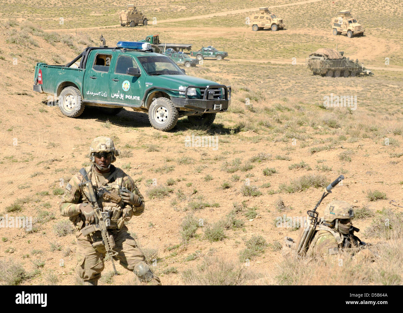 Checkpoint guard hi-res stock photography and images - Alamy