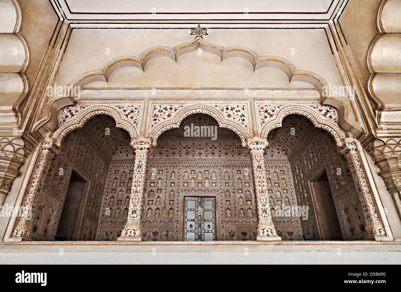 Inside red fort hi-res stock photography and images - Alamy
