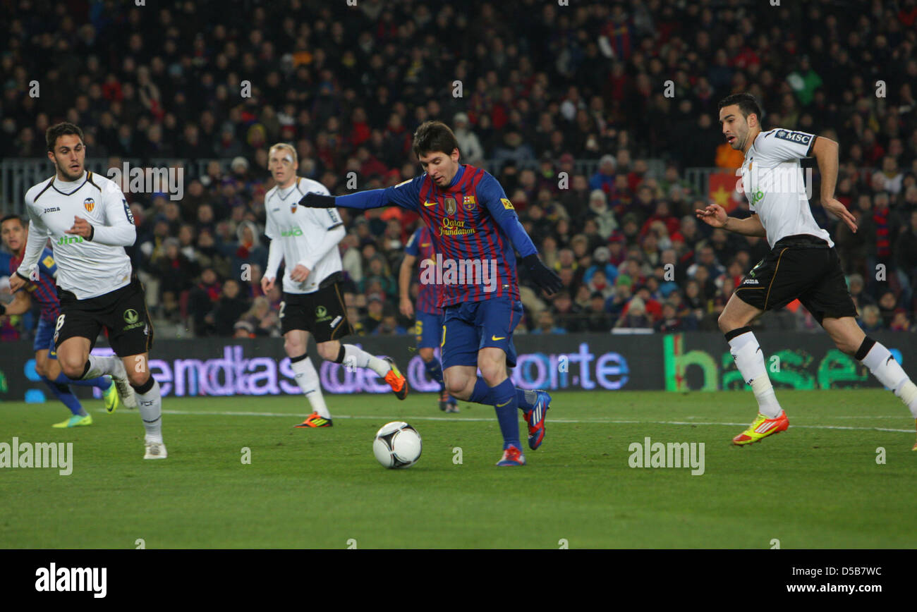 Messi hi-res stock photography and images - Alamy