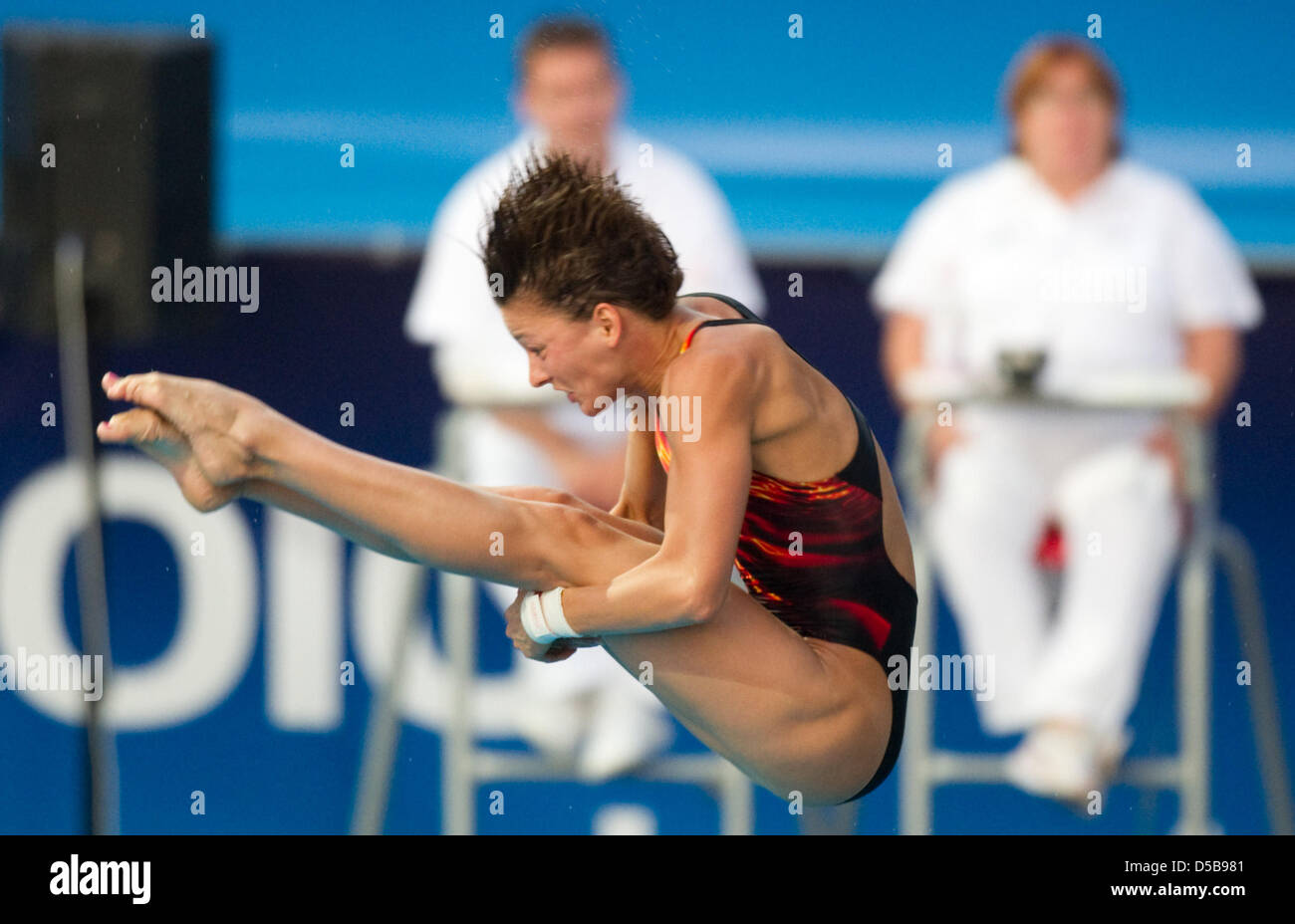 High diving hi-res stock photography and images - Alamy
