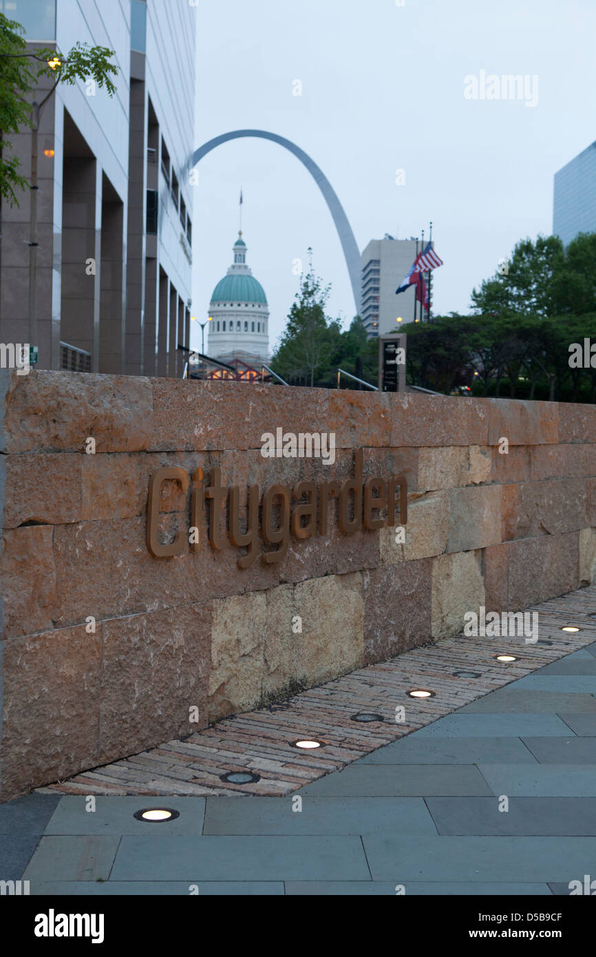 St louis building usa hi-res stock photography and images - Alamy