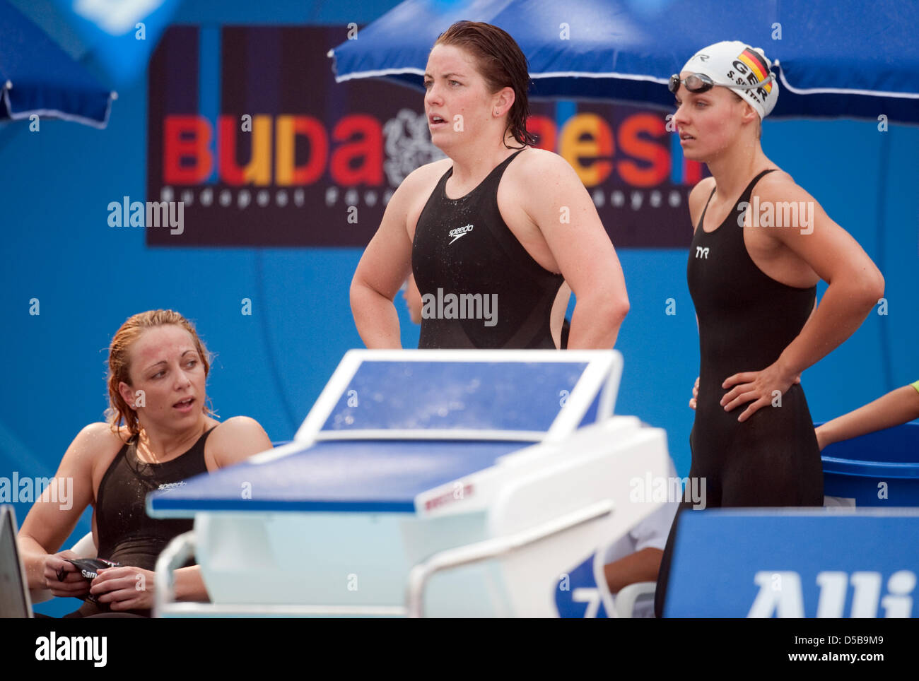 Germans Daniela Samulski (L-R), Sarah Poewe and Sina Sutter after their ...
