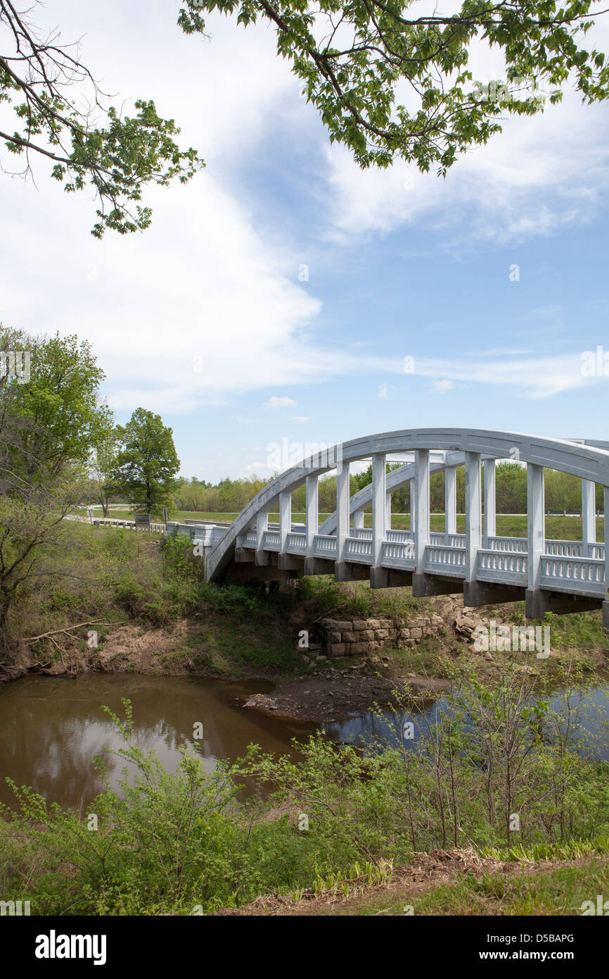 The historic Rainbow Bridge at Route 66 in Baxter Springs, Kansas, USA ...