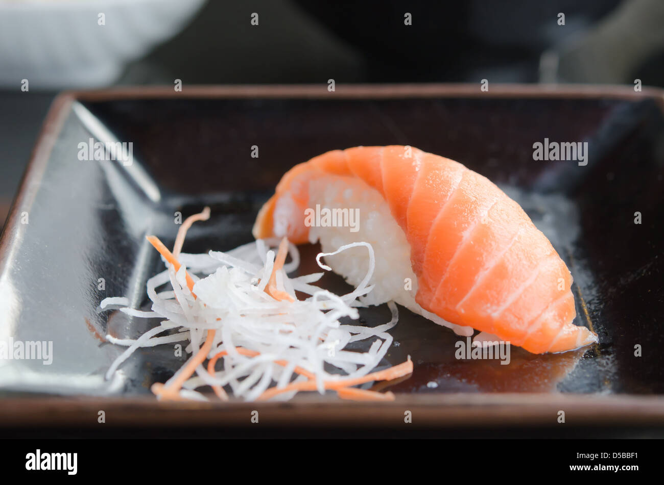 Daikon Sushi