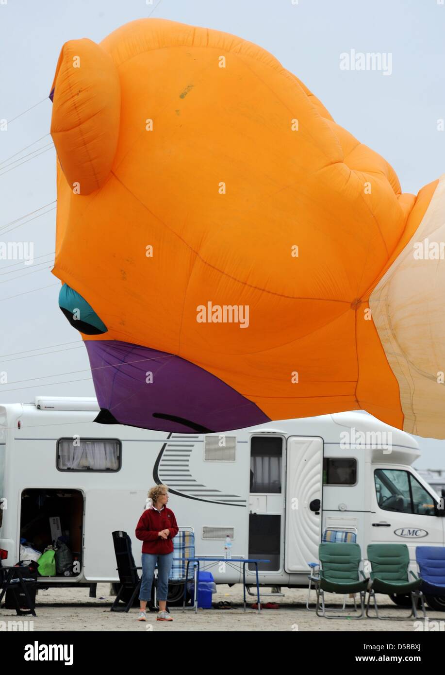 Kite festival in st peter ording hi-res stock photography and images ...