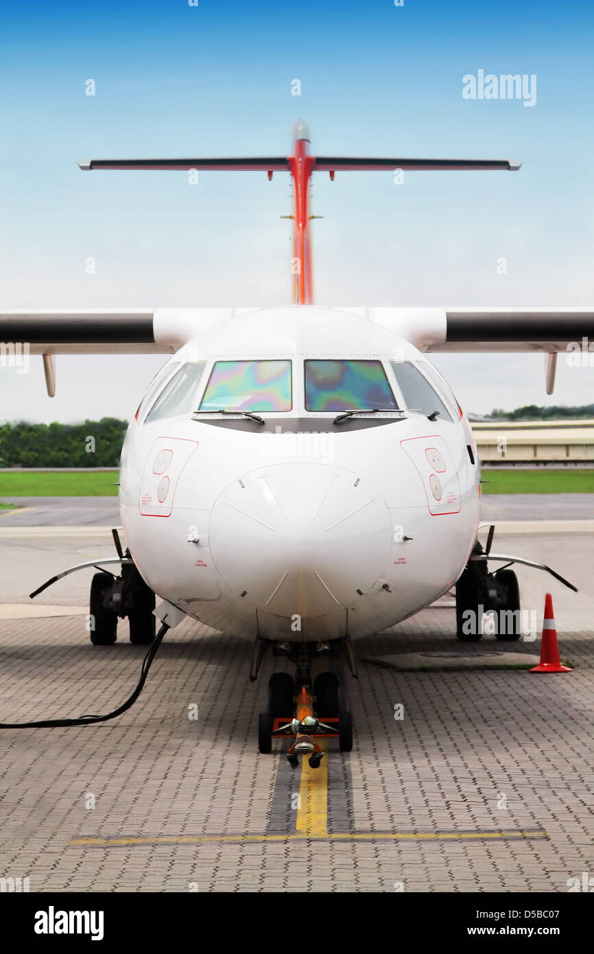 Refueling plane hi-res stock photography and images - Alamy