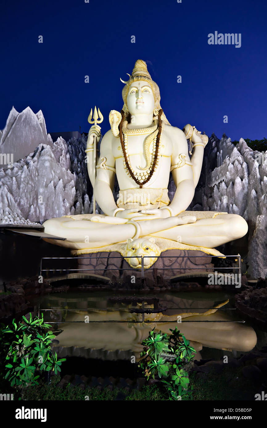 Cobra indian god hinduism hi-res stock photography and images - Alamy