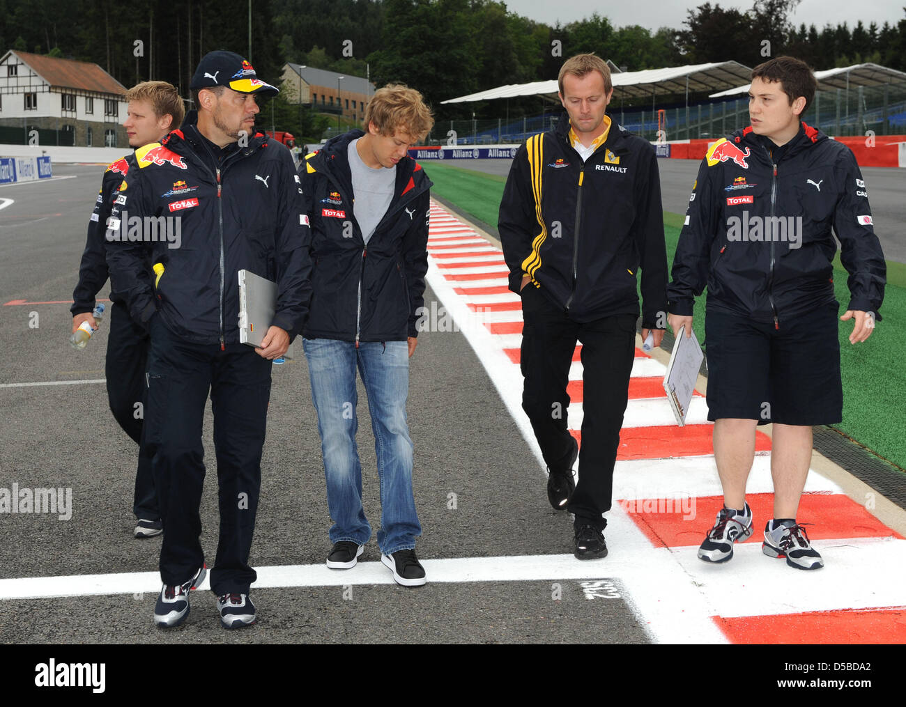 Red bull racing walk circuit hi-res stock photography and images - Alamy