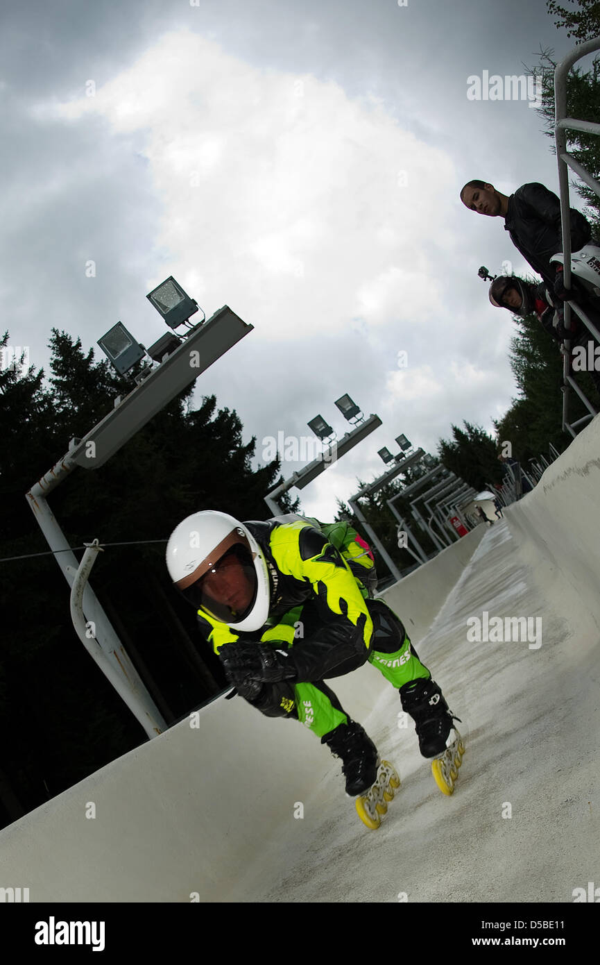 Select line hi-res stock photography and images - Alamy