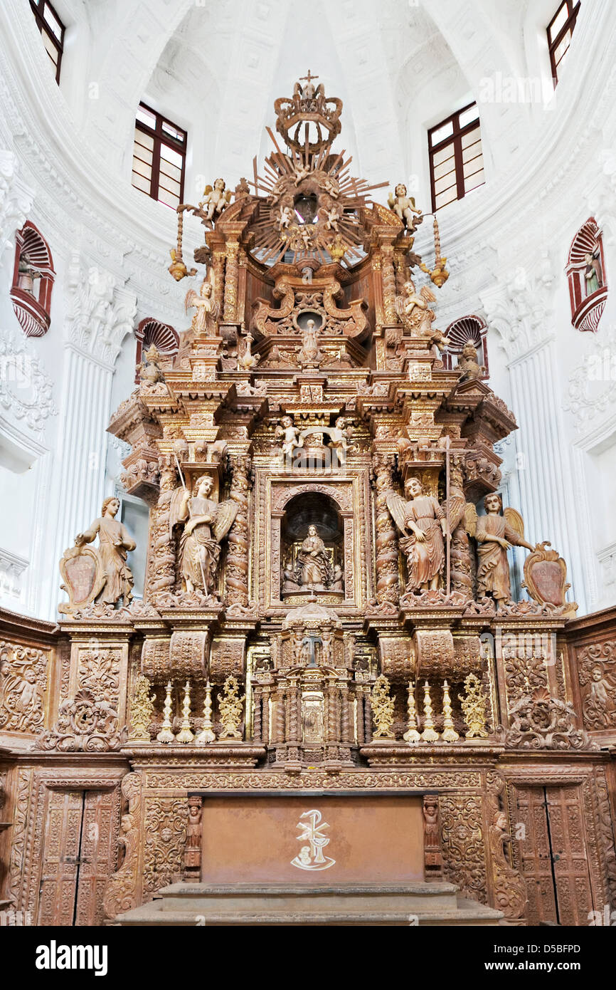 Se cathedral goa interior hi-res stock photography and images - Alamy