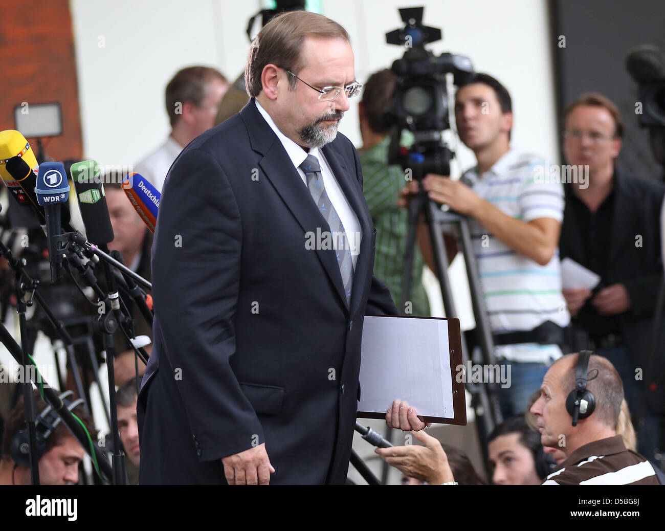 The mayor of Duisburg, Adolf Sauerland stands before the commitee on ...