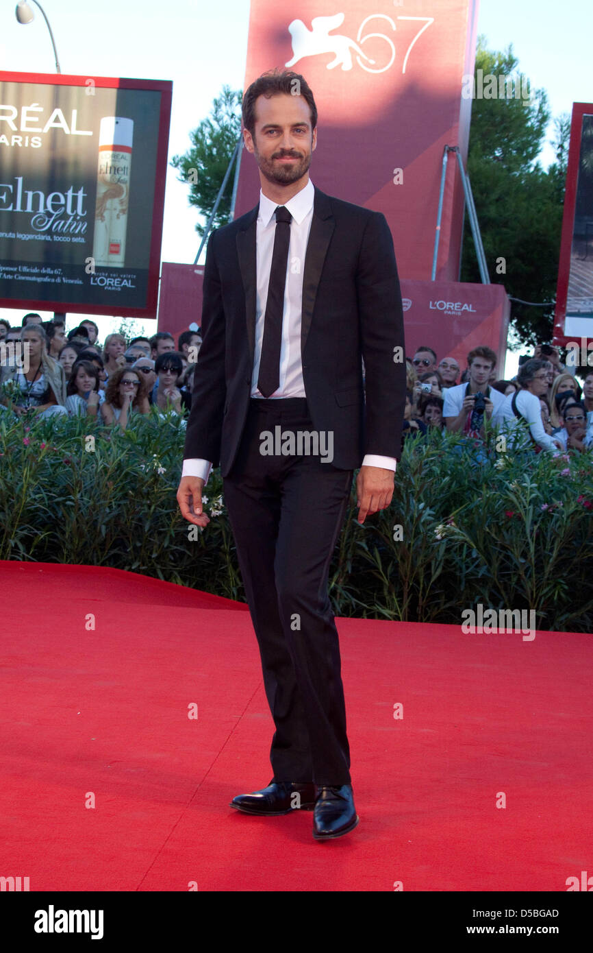 Actor Benjamin Millepied attends the premiere of 'Black Swan' during ...