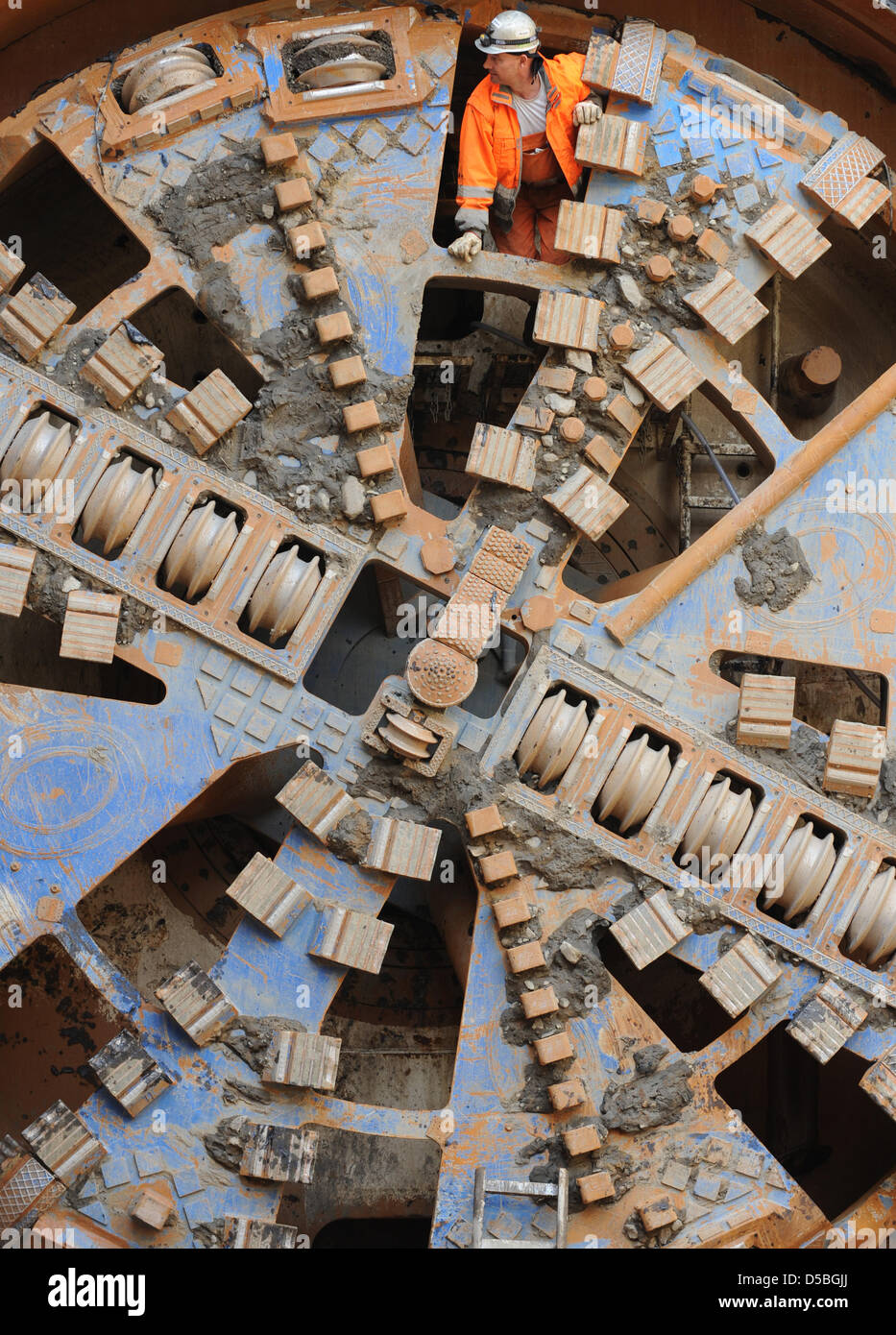 Tunneling machine hi-res stock photography and images - Alamy