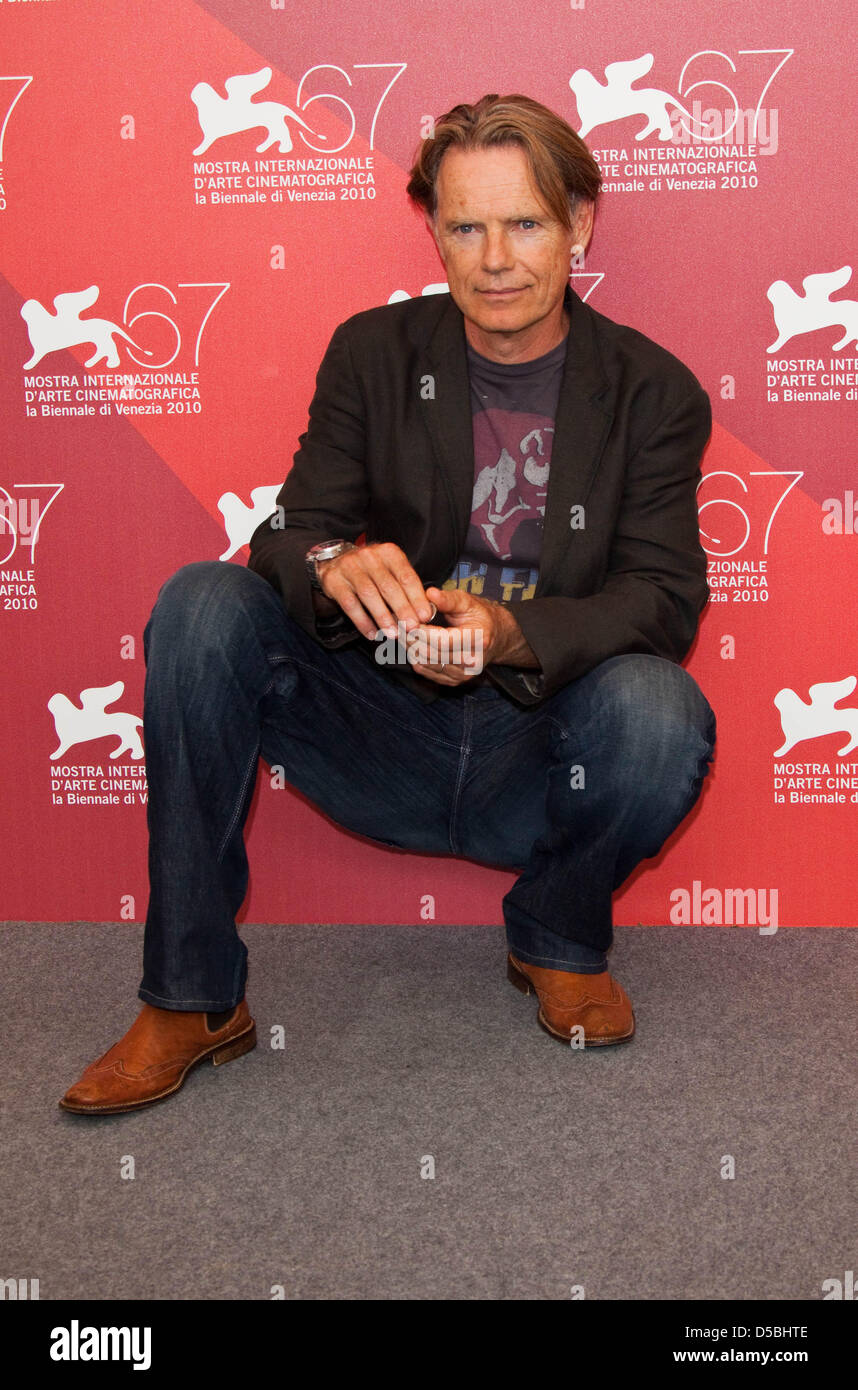 Actor Bruce Greenwood attends the photocall of "Meek's Cutoff" during ...