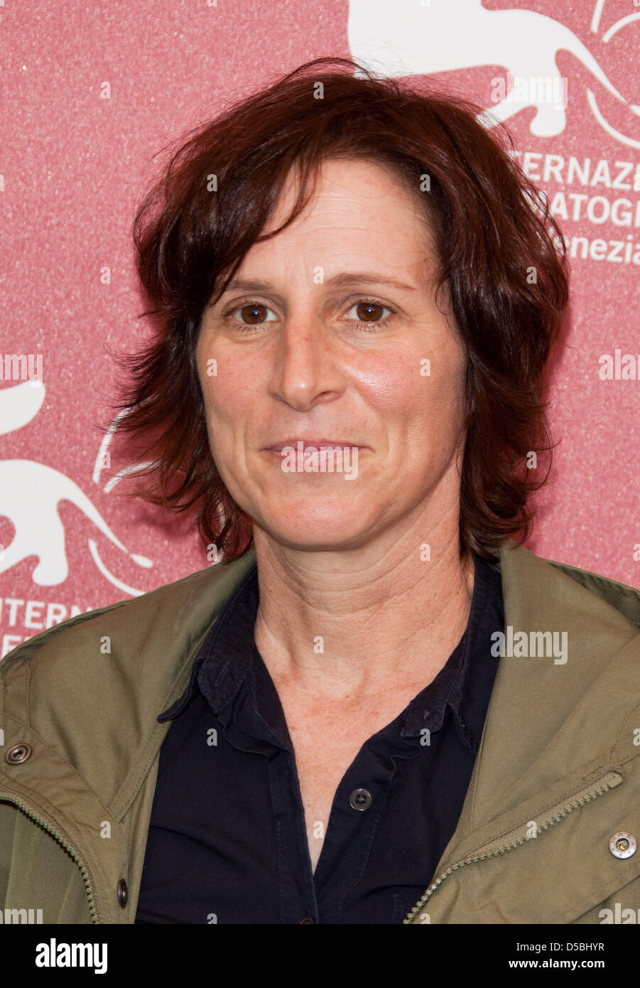 Director Kelly Reichardt attends the photocall of "Meek's Cutoff ...
