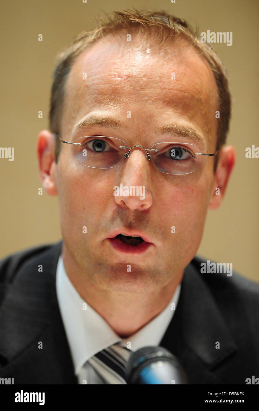 The labour director of the German air traffic control DFS, Jens ...