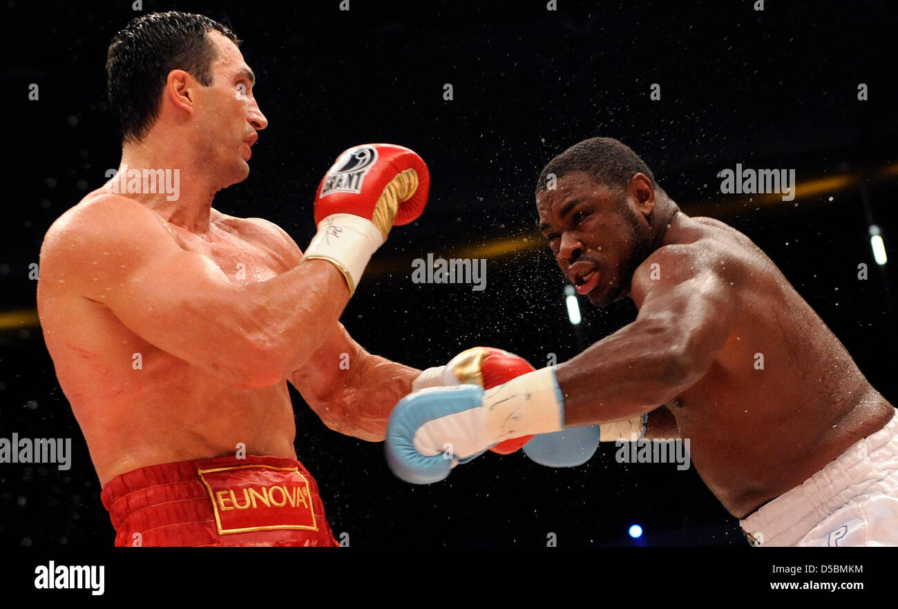 Wladimir Klitschko (L) from the Ukraine boxes against Samuel Peter from ...