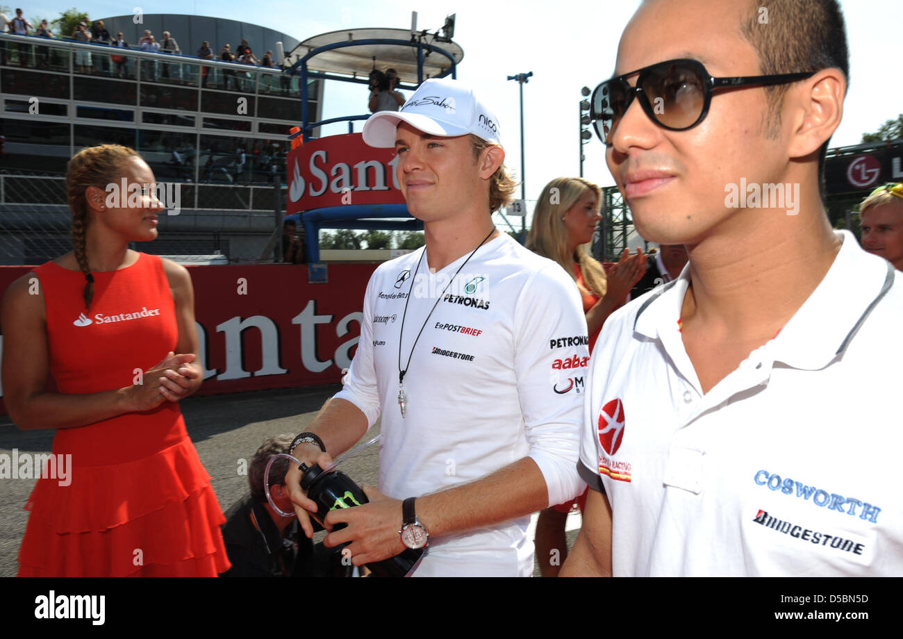 Japanese grid girls japanese grand prix hi-res stock photography and ...