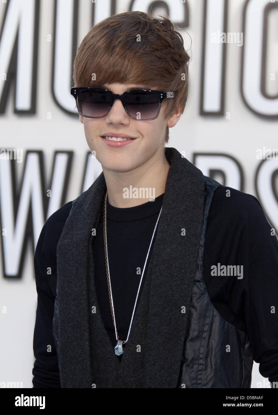 Singer Justin Bieber attends the 2010 MTV Video Music Awards at the ...