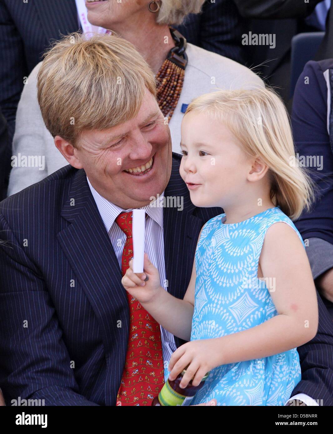 Crown Prince Willem-Alexander and Princess Ariane attend the harvest ...