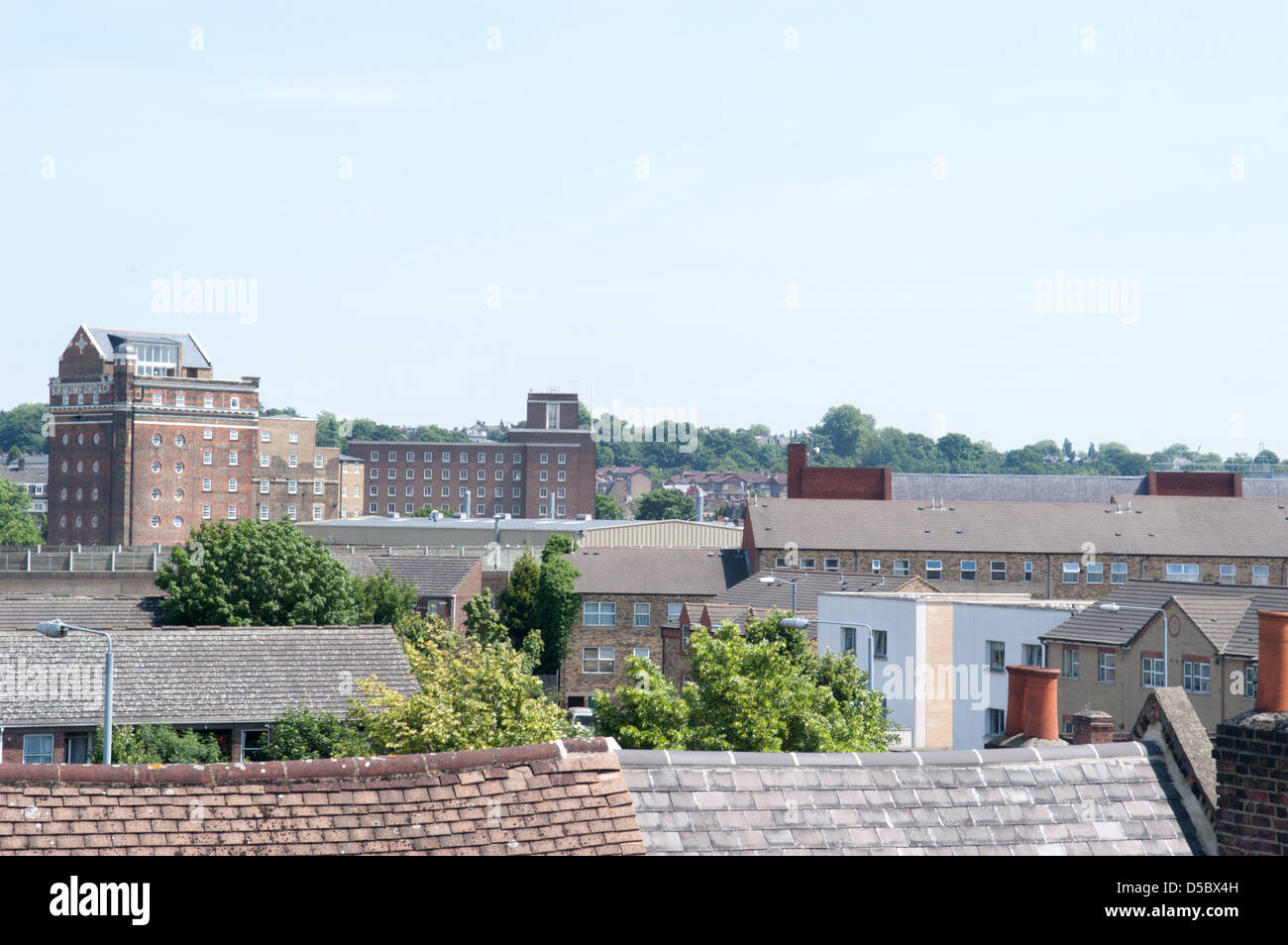 Rooftops urban hi-res stock photography and images - Alamy