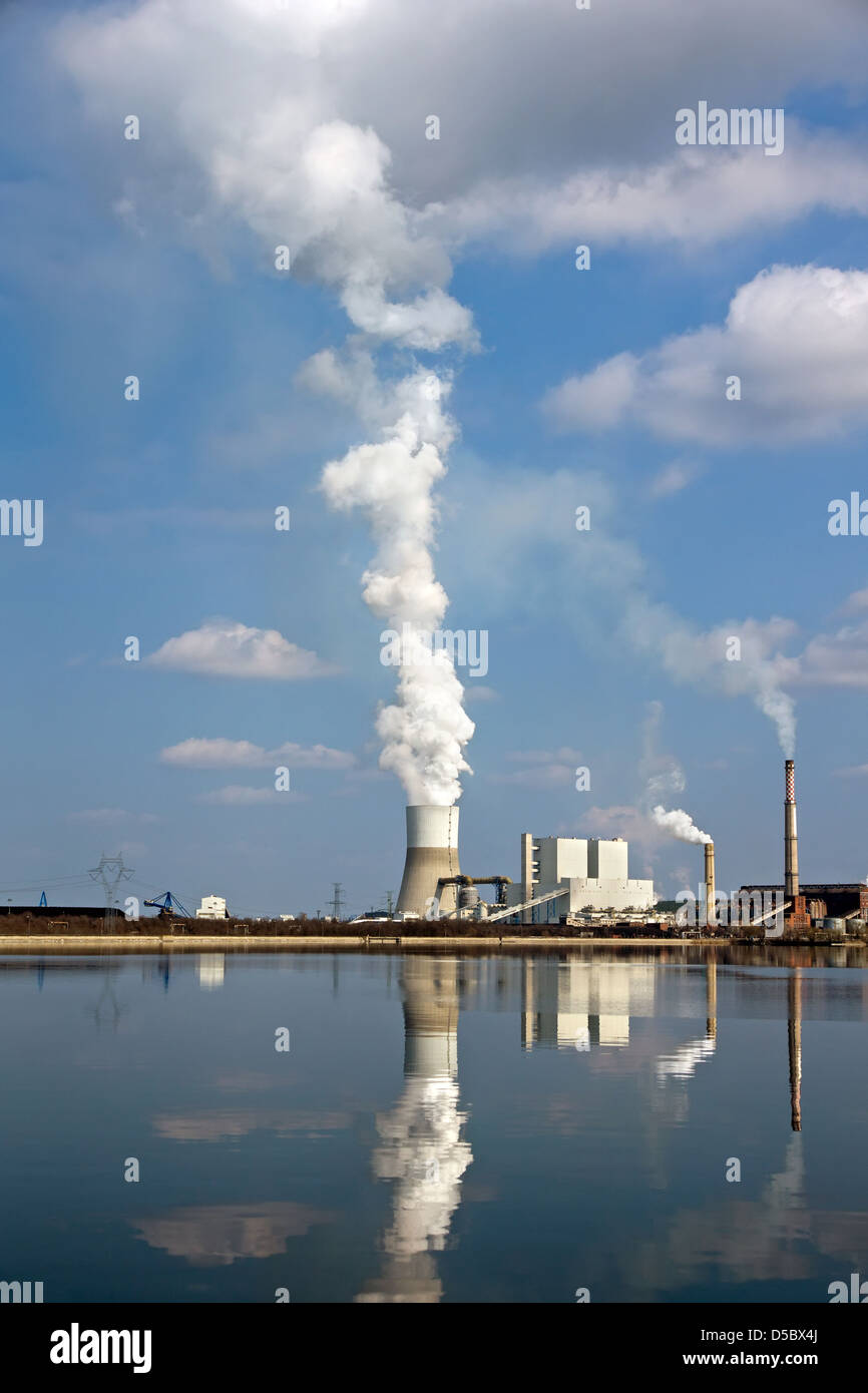 Thermoelectric power station hi-res stock photography and images - Alamy