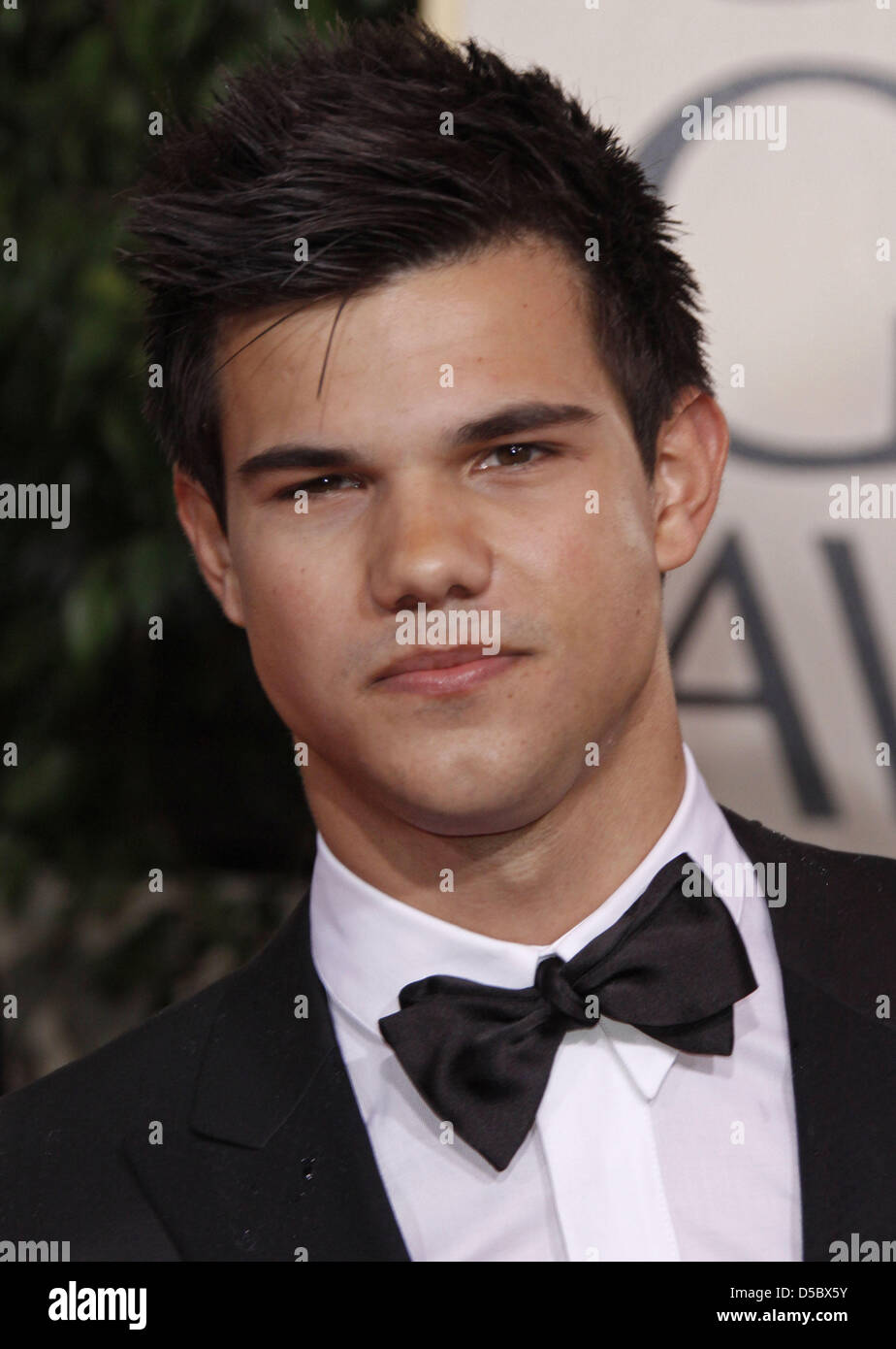 US actor Taylor Lautner arrives for the 67th Golden Globe Awards in Los ...