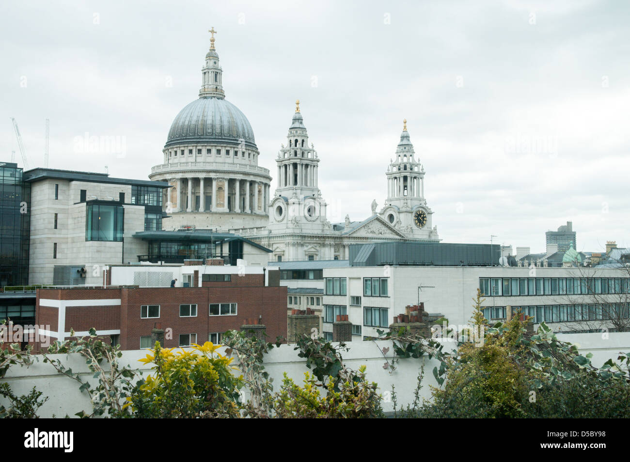 Balcony view of london hi-res stock photography and images - Alamy