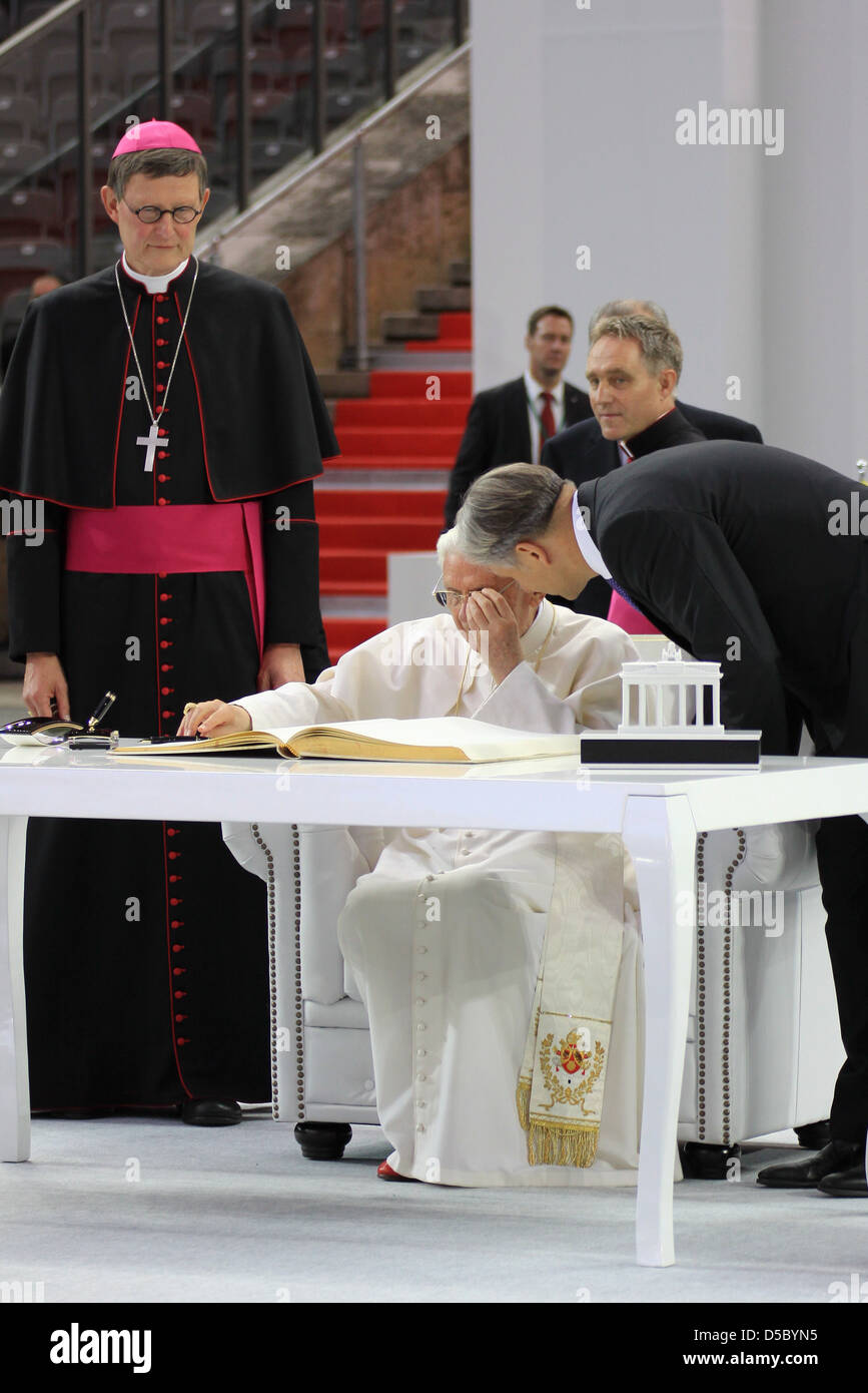 Pope Benedict XVI Klaus Wowereit celebrate a Mass in the olympic ...